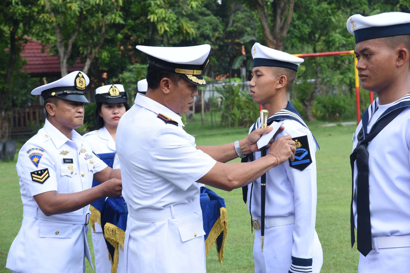 Danpusdikpel Tutup Dikmata TNI AL Angkatan XLII/1 Tahun 2022 Kodikopsla ...